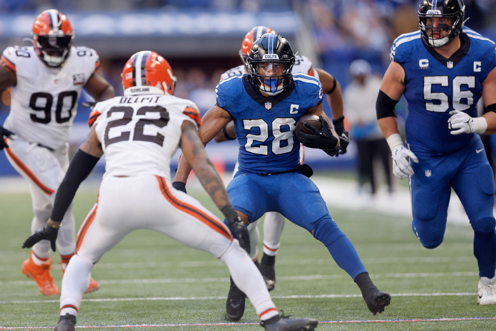 A Closer Look At The Colts 'Indiana Nights' Uniforms In Game Action