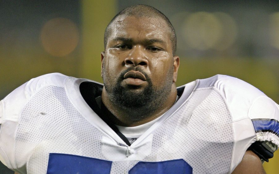 WATCH: The Late Larry Allen Once bench Pressed 700-Pounds