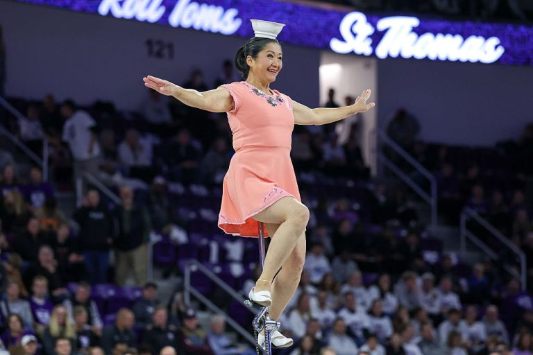 Red Panda's Triumphant Return: Iconic Halftime Performer Back i...